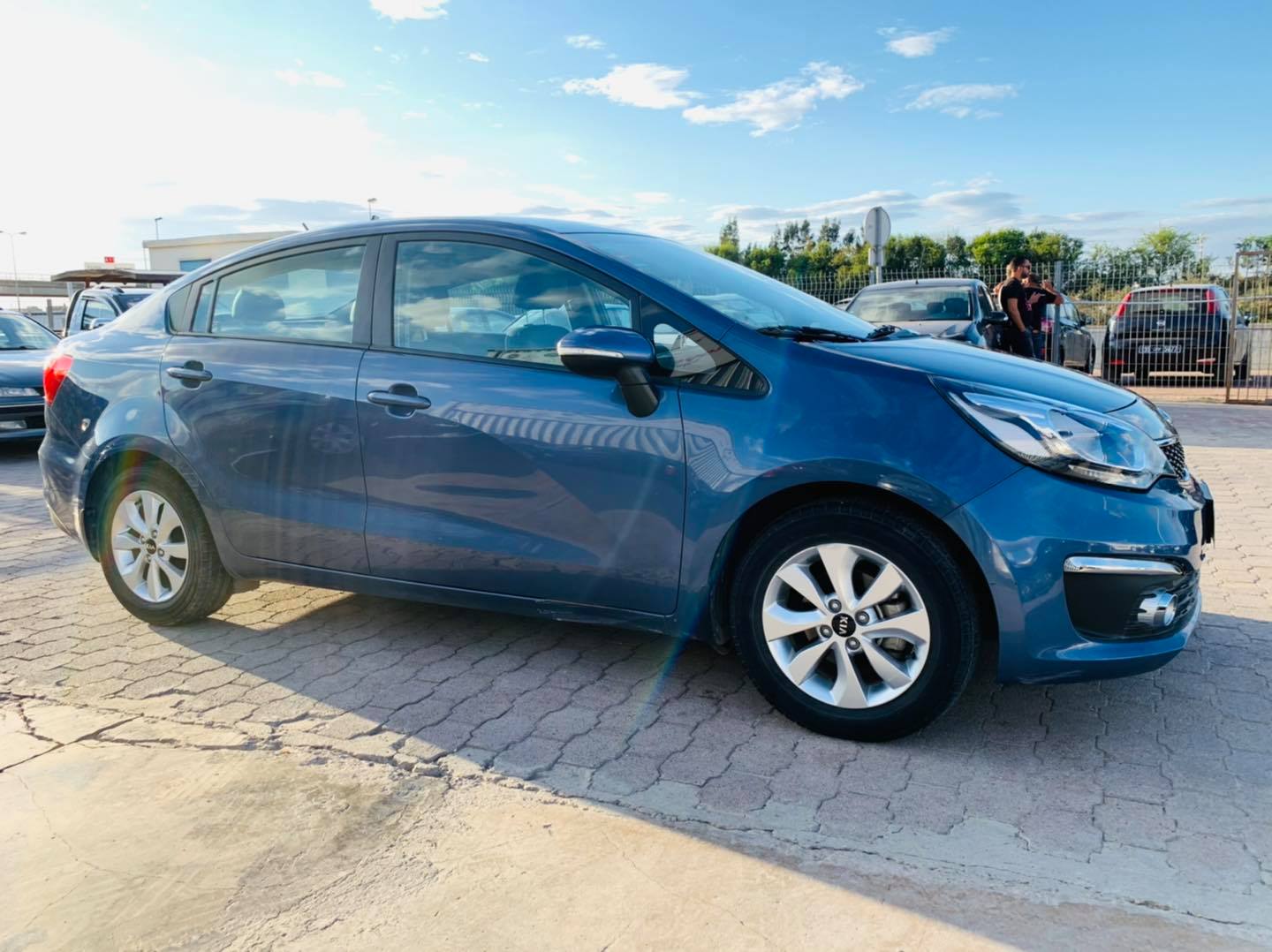 Annonce vente KIA Rio Berline