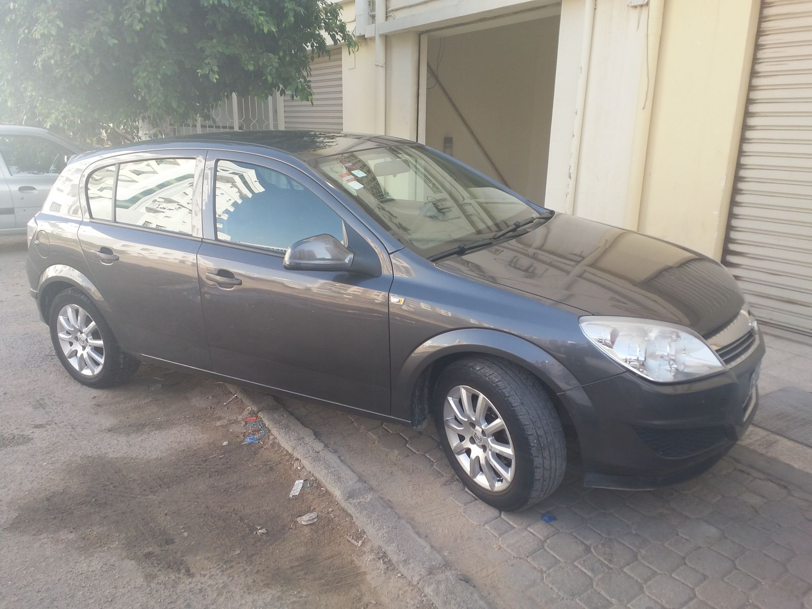 Annonce vente Opel Astra 05 à Ariana