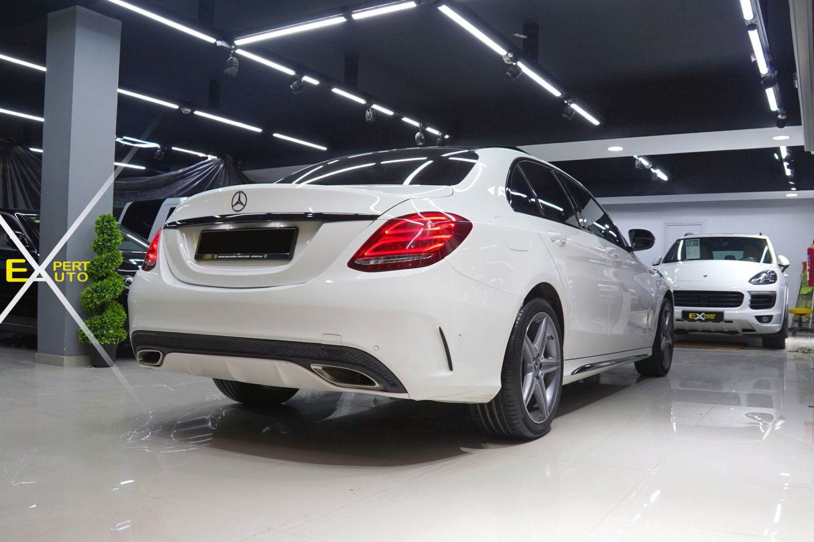 Annonce vente Mercedes-Benz Classe C C180 Kit Amg à Ariana