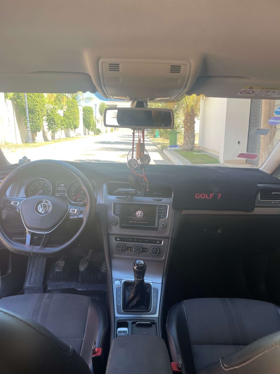 Annonce vente Volkswagen Golf 7 à Sousse