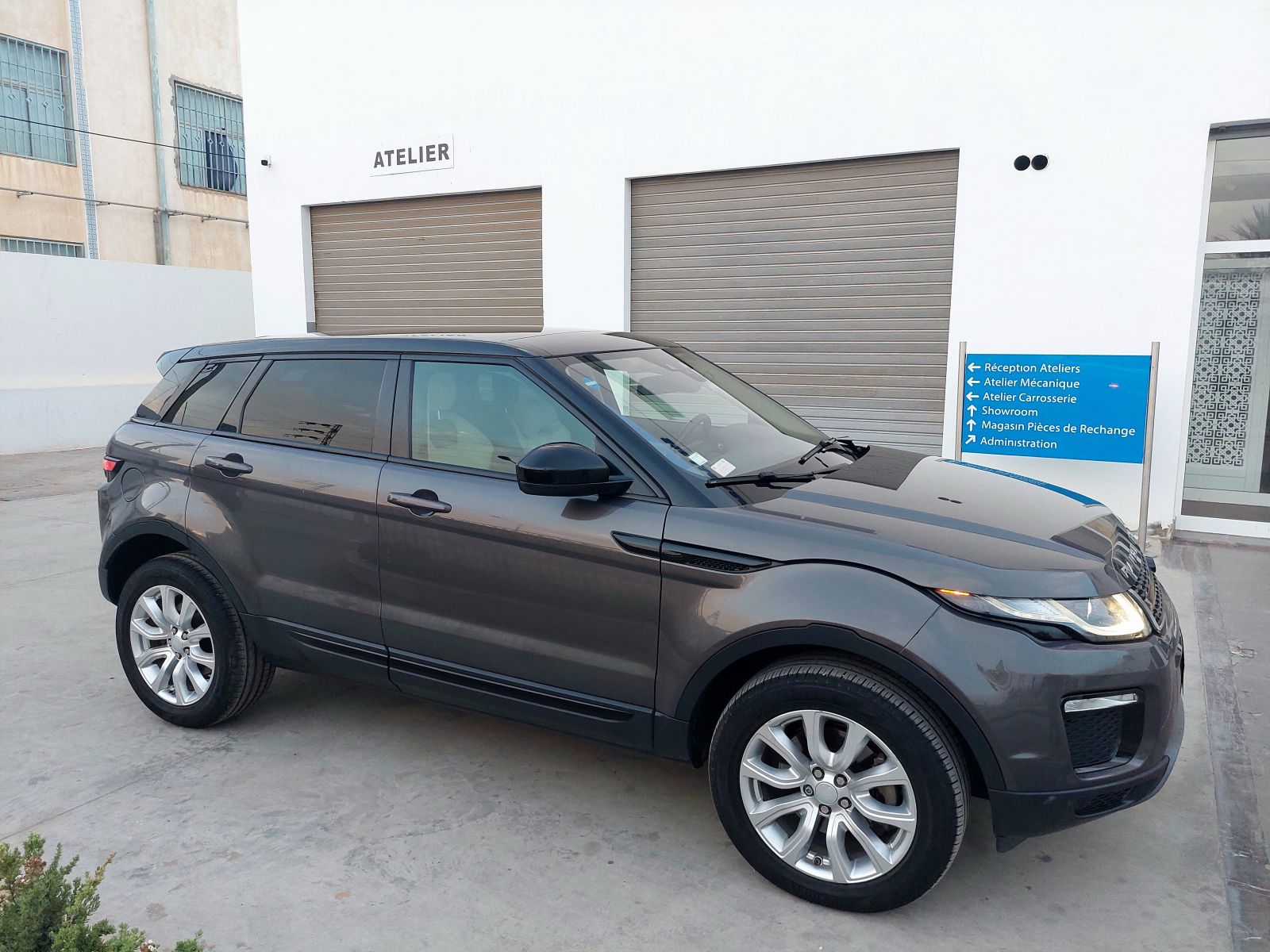Annonce vente Land Rover Range Rover Evoque dynamique à Sfax