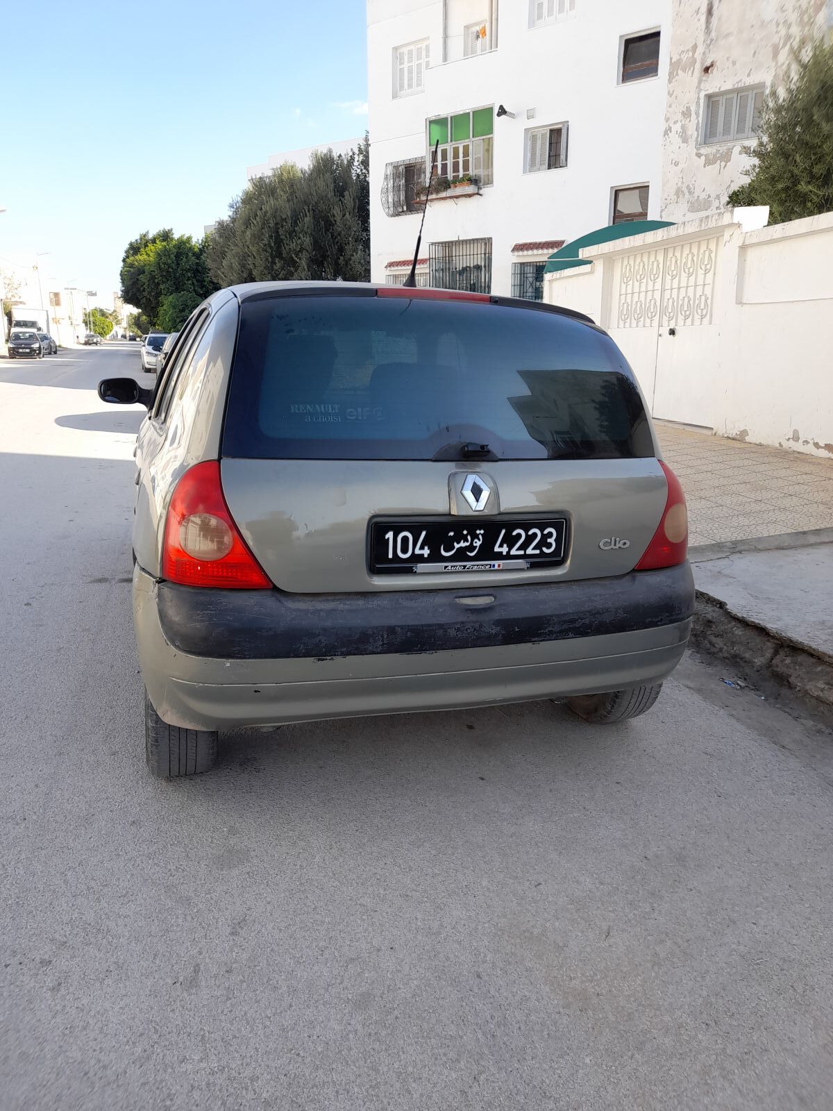 Annonce vente Renault Clio bombé à Tunis