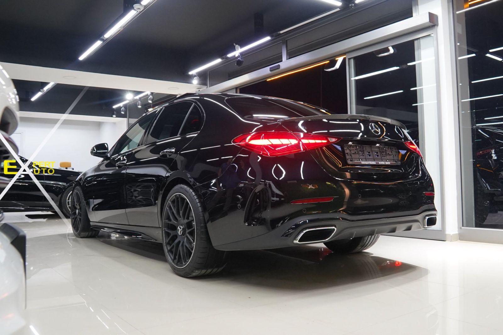 Annonce vente Mercedes-Benz Classe C Kit AMG Pack Night à Ariana