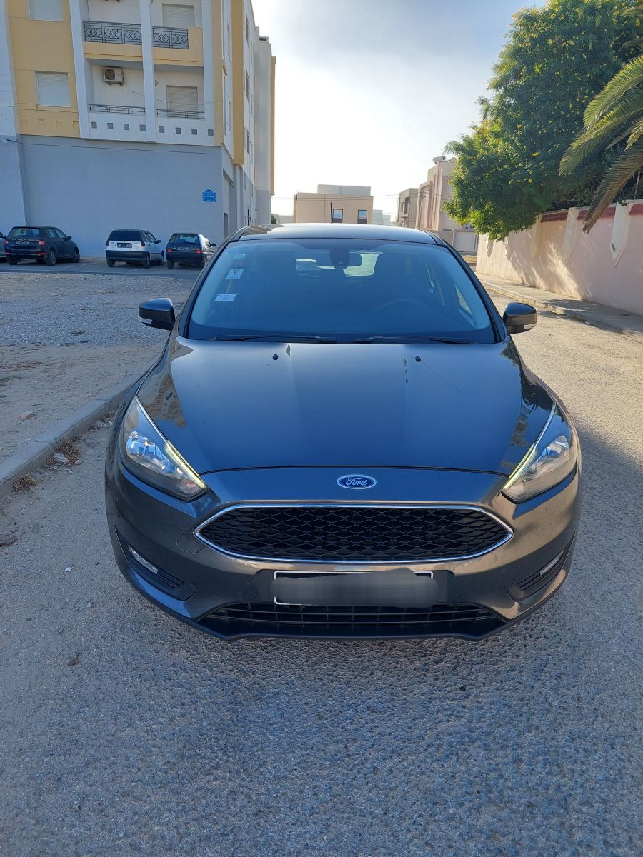 Annonce vente Ford Focus Ecoboost 1.0 à Sousse