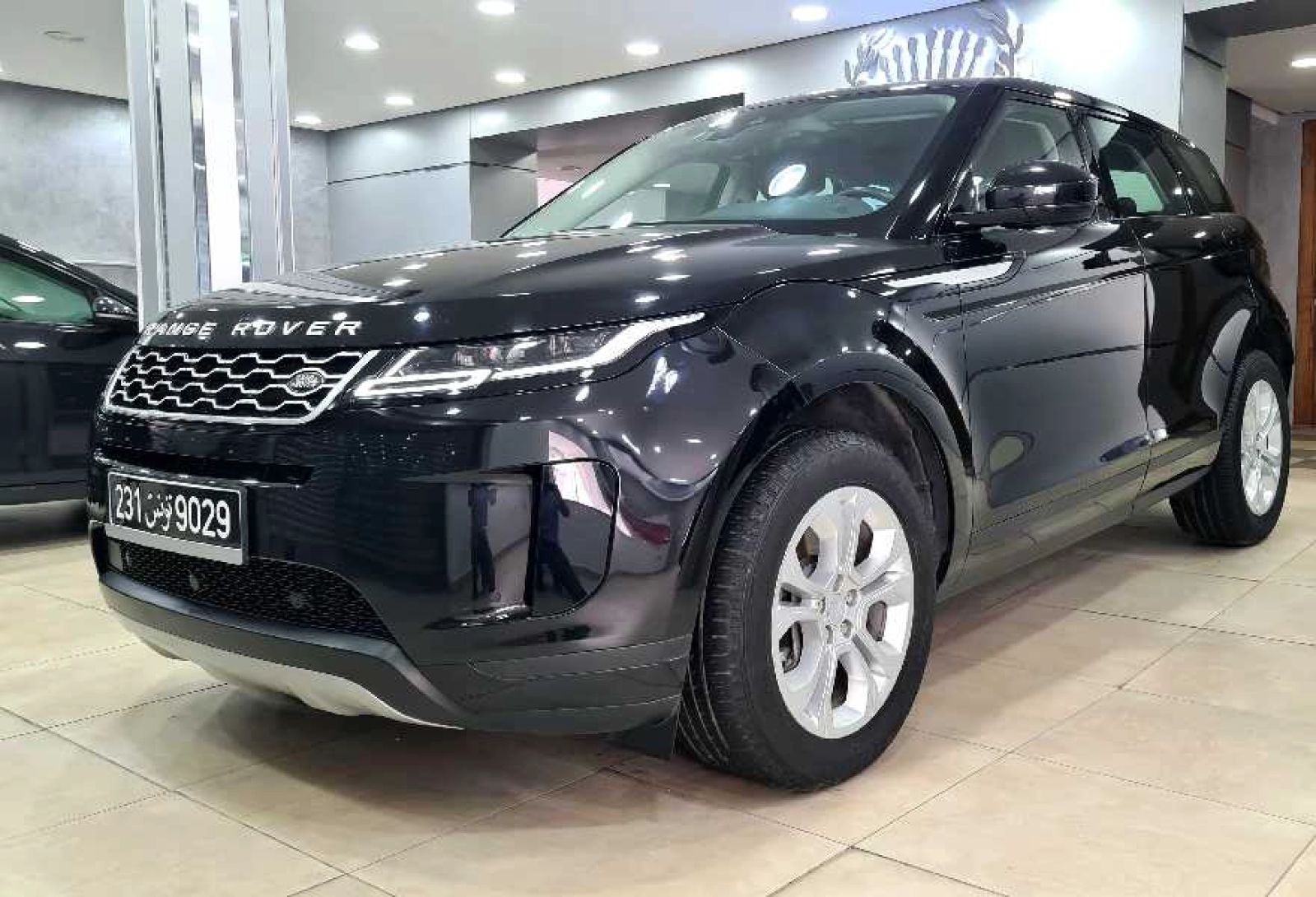 Annonce vente Land Rover Range Rover Evoque hybride à Tunis