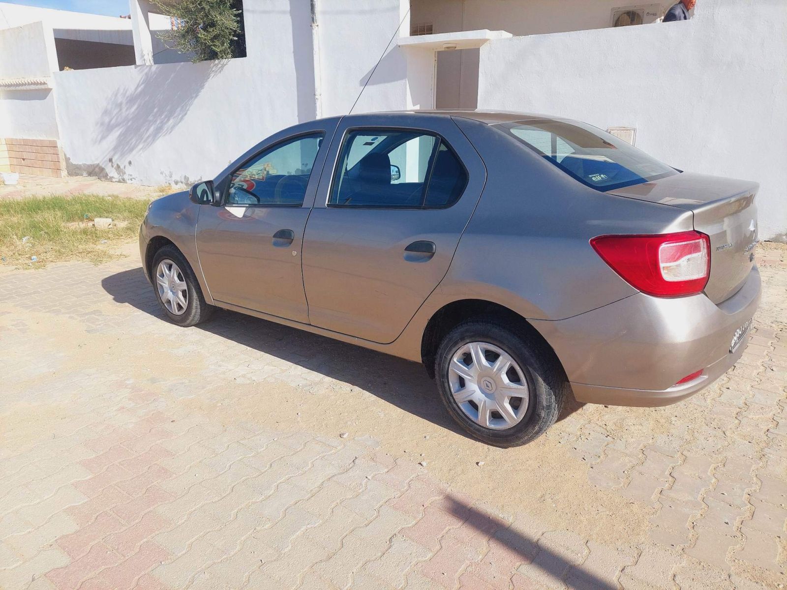 Annonce vente Renault Symbol 2 à Gabès