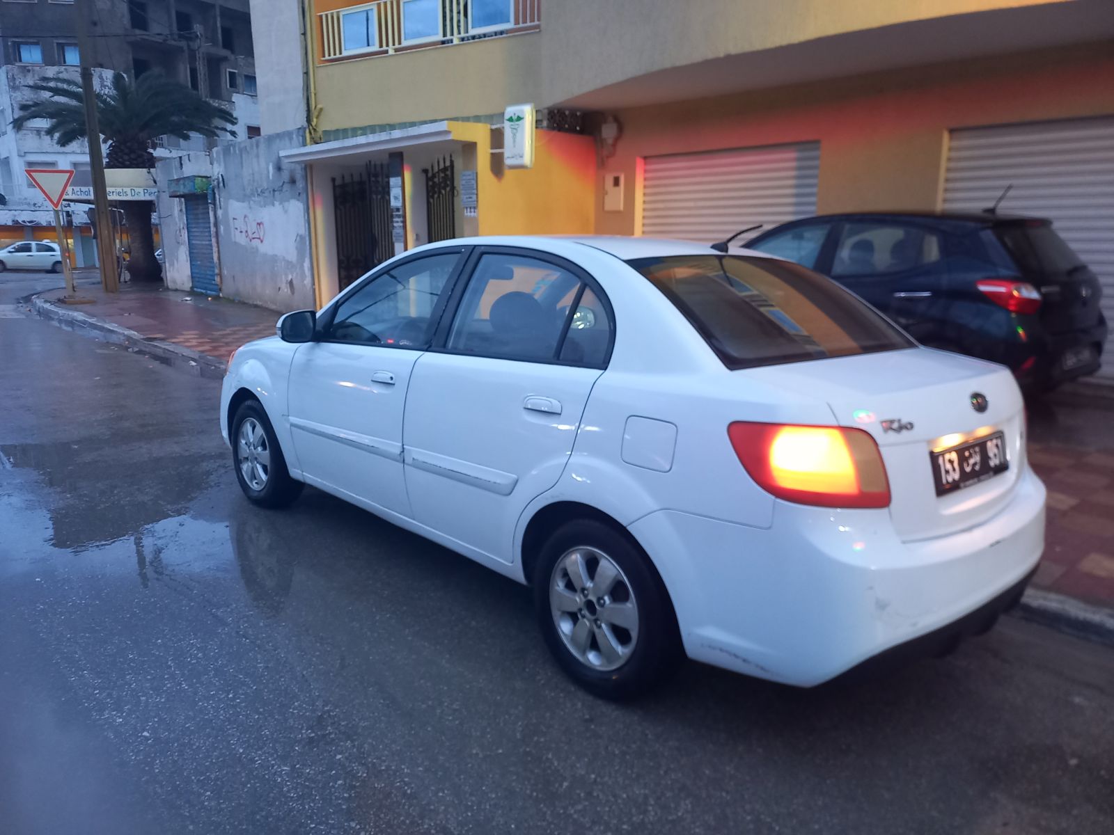 Annonce vente KIA Rio Berline 5 places à Bizerte