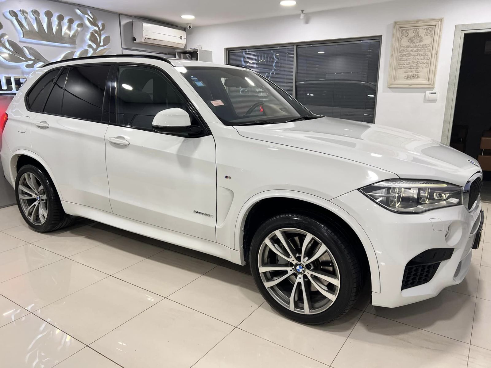 Annonce vente BMW X5 v8 à Tunis