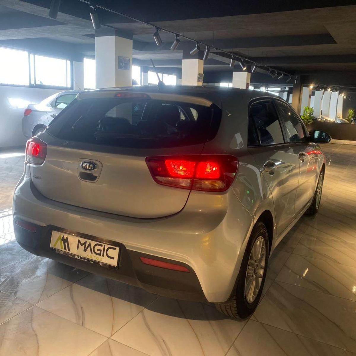 Annonce vente KIA Rio Berline à La Manouba