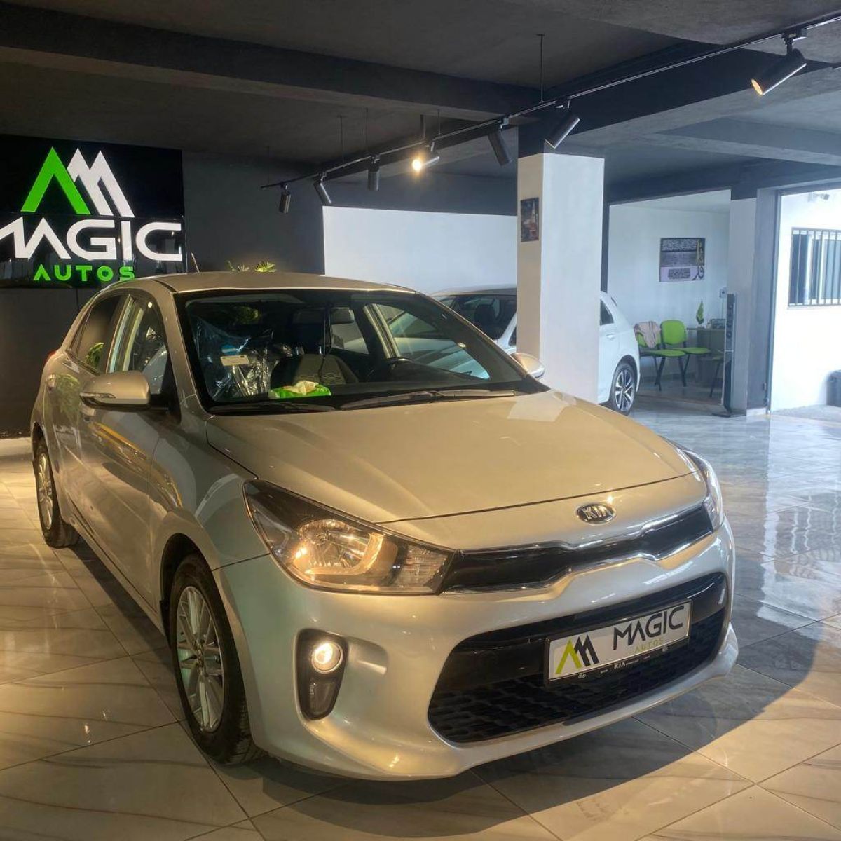 Annonce vente KIA Rio Berline à La Manouba