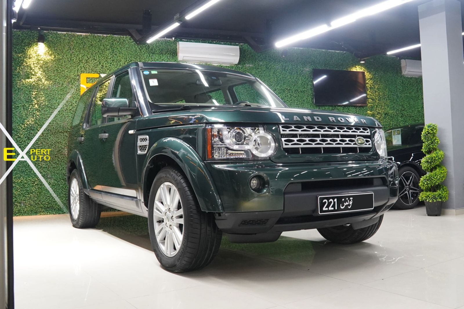 Annonce vente Land Rover Discovery HSE TDV6 à Ariana