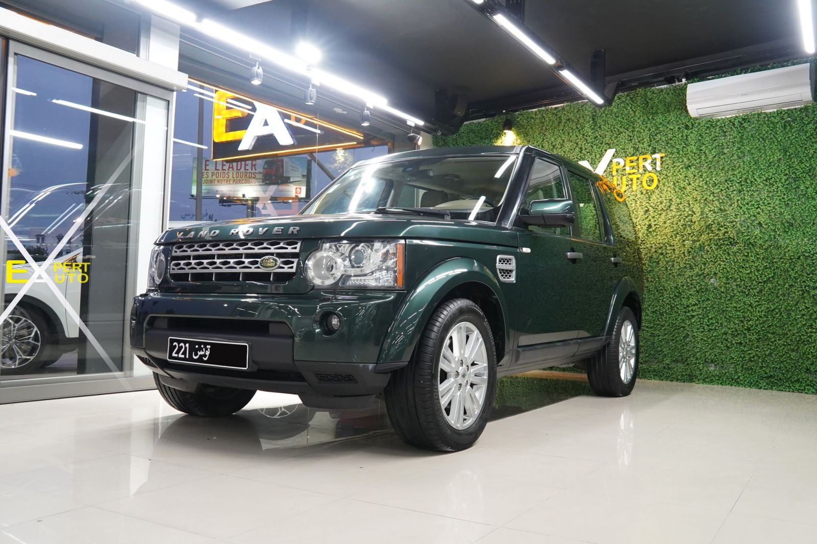 Annonce vente Land Rover Discovery HSE TDV6 à Ariana