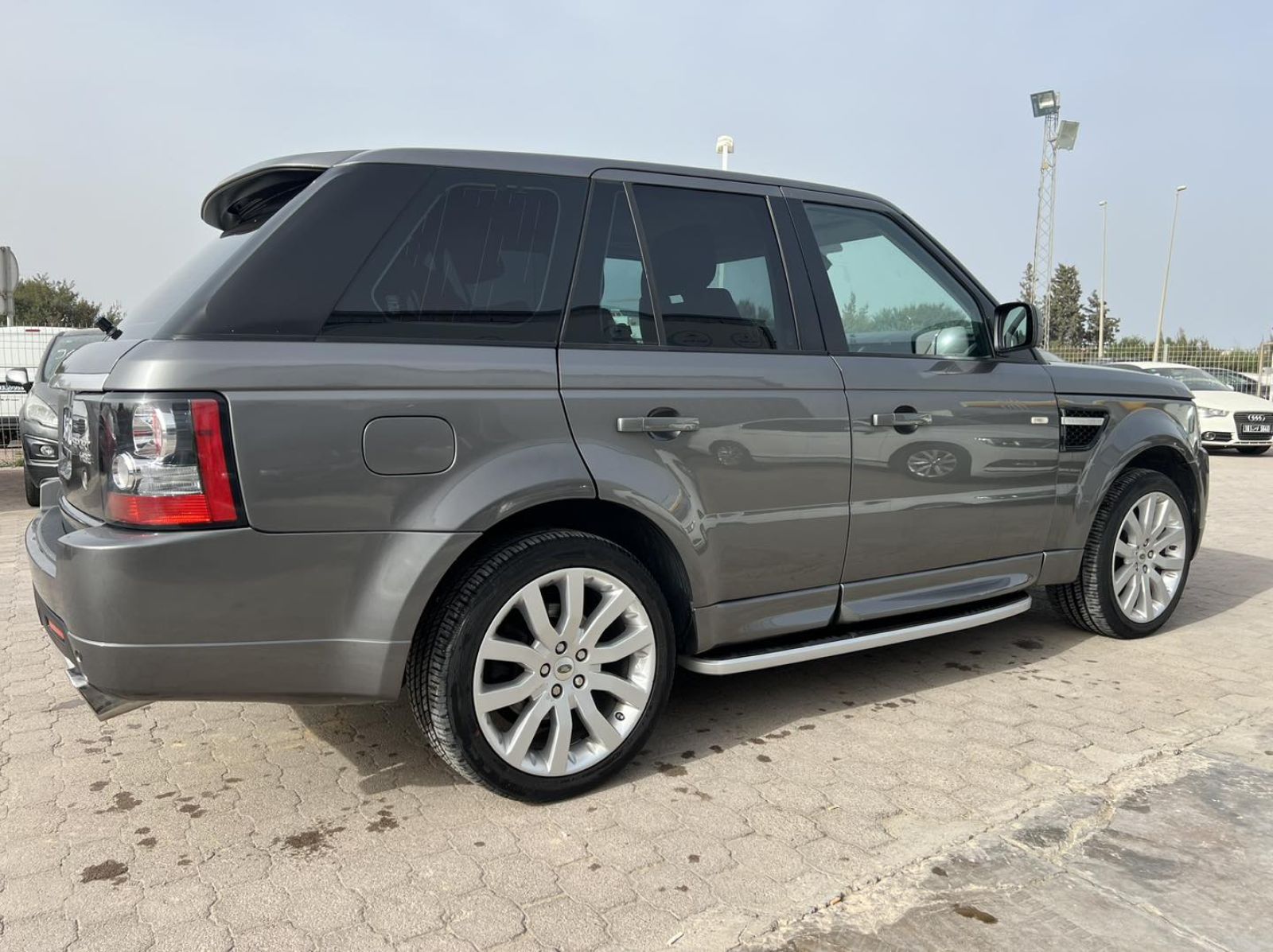 Annonce vente Land Rover Range Rover Sport à Ben Arous