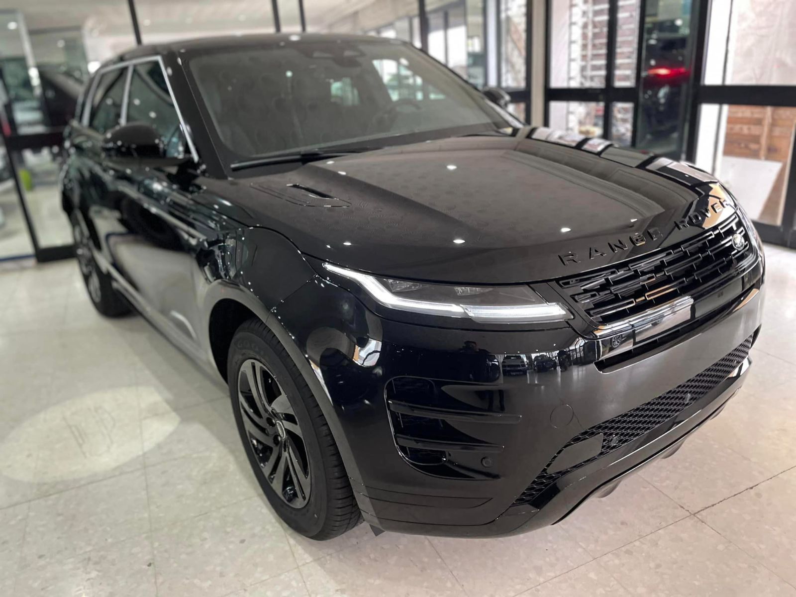 Annonce vente Land Rover Range Rover Evoque R dynamic SE à Tunis