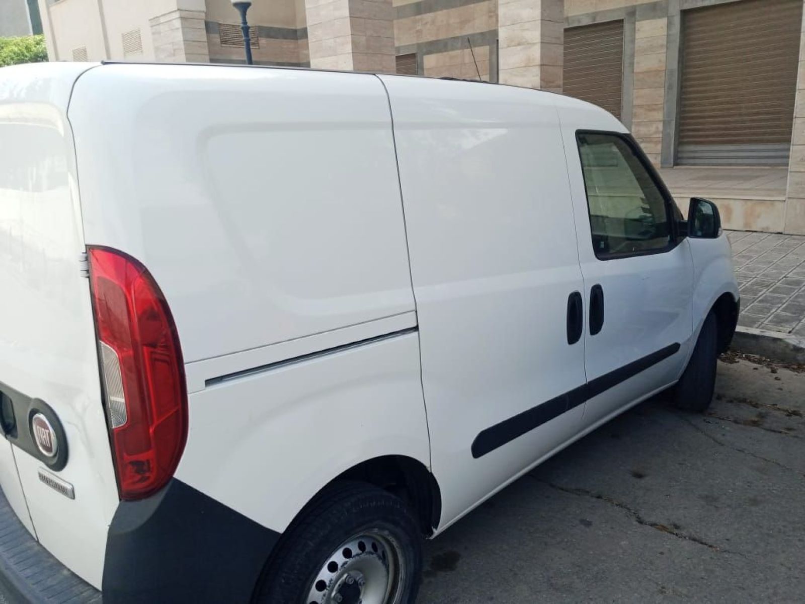 Annonce vente Fiat Doblo 2 places à Tunis